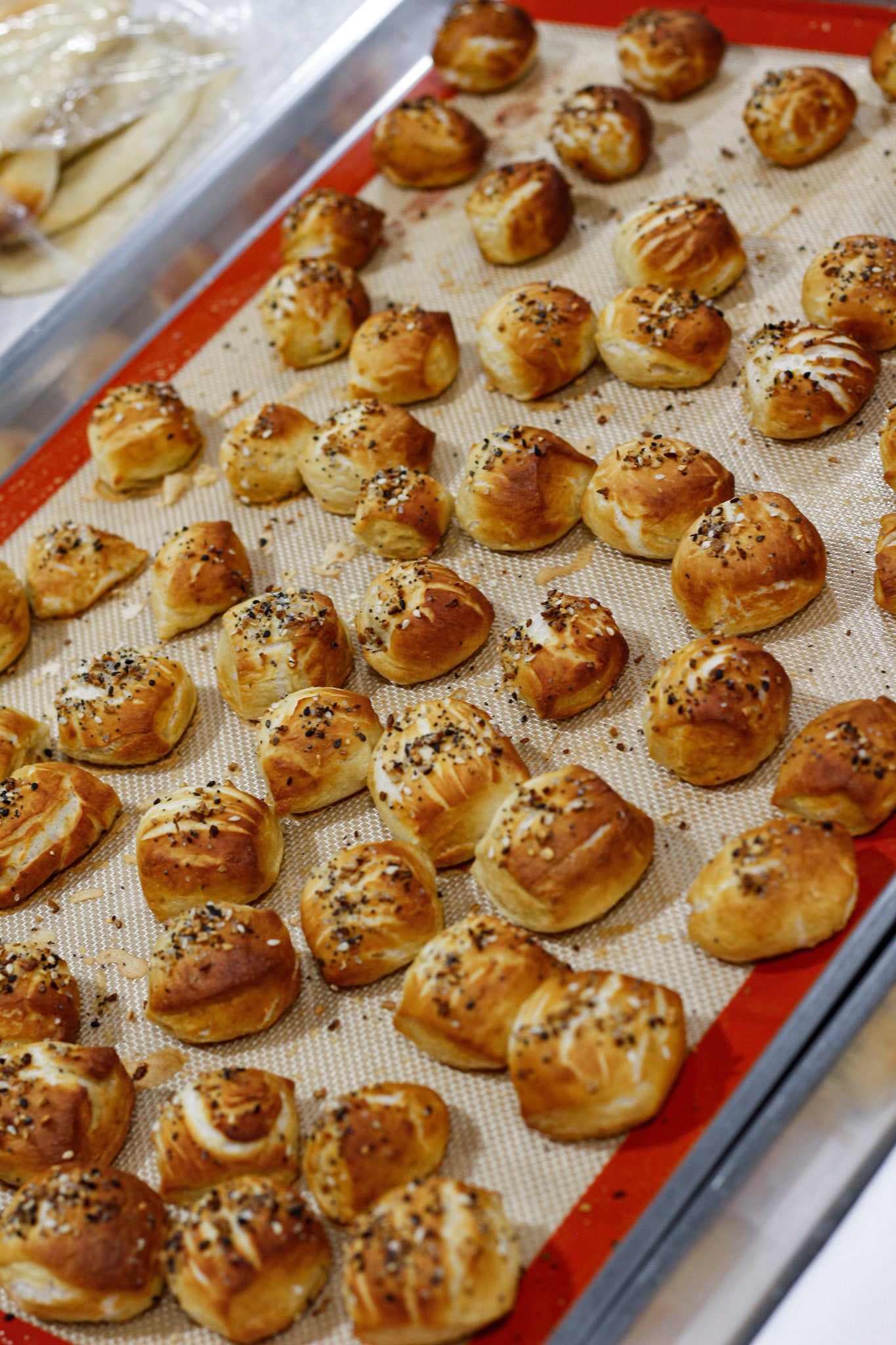 EATS & TREATS – Test Batches Brewery